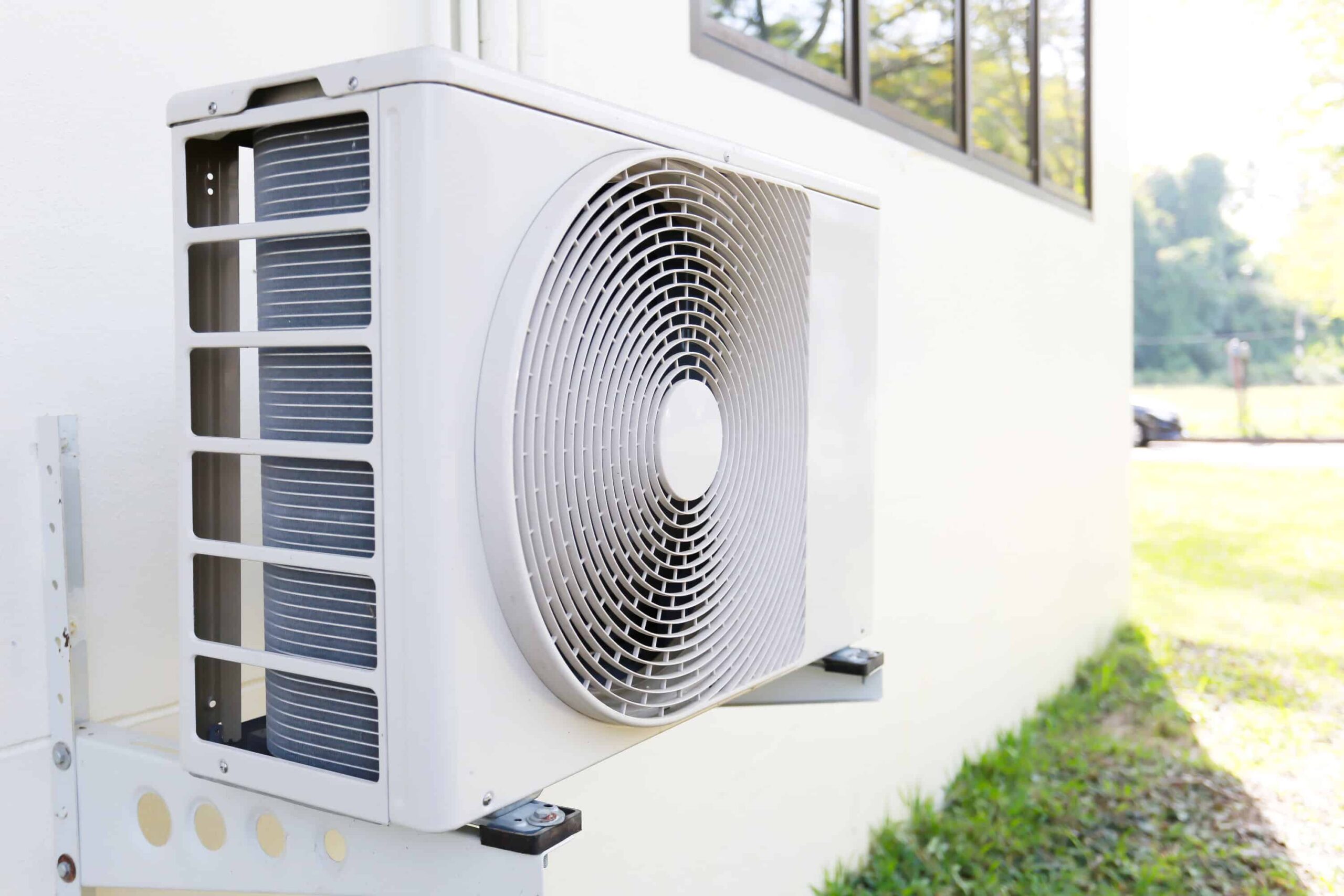 Luchtwarmtepomp: soorten & prijzen [Of aardwarmtepomp?]